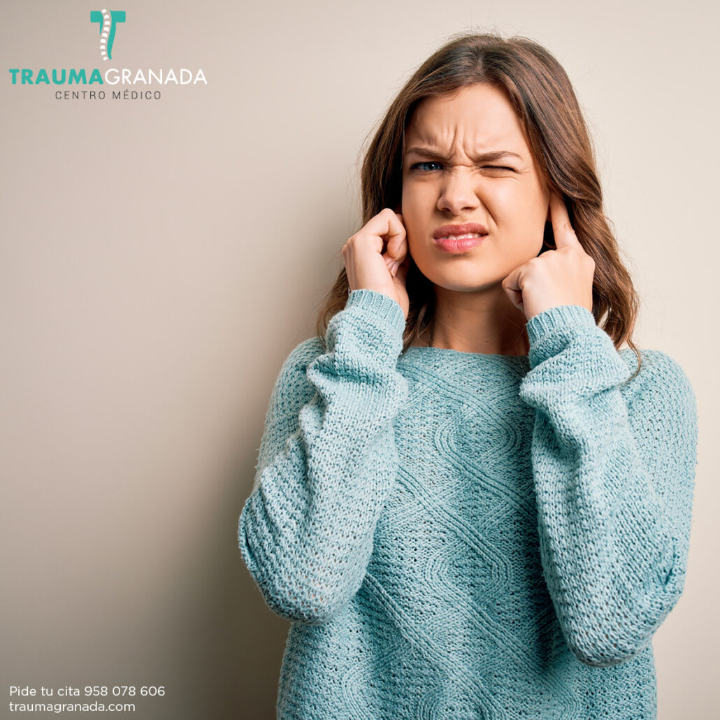 ¿Te pitan los oídos? Puedes tratarte con fisioterapia - Trauma Granada
